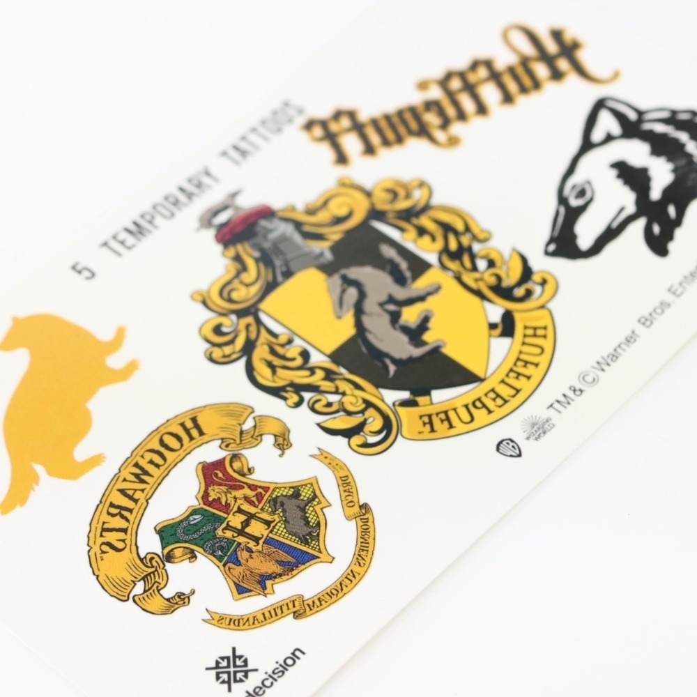 Adults Harry Potter Costume | 5 Pcs | Hufflepuff Cloak, Tie, Tattoos ...